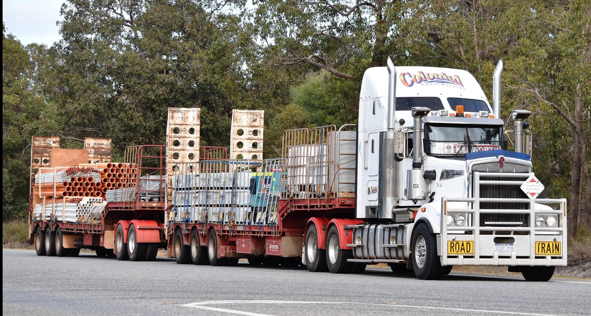 Colonial Freight Lines | Australia | Transport | Hauliers | Equipment