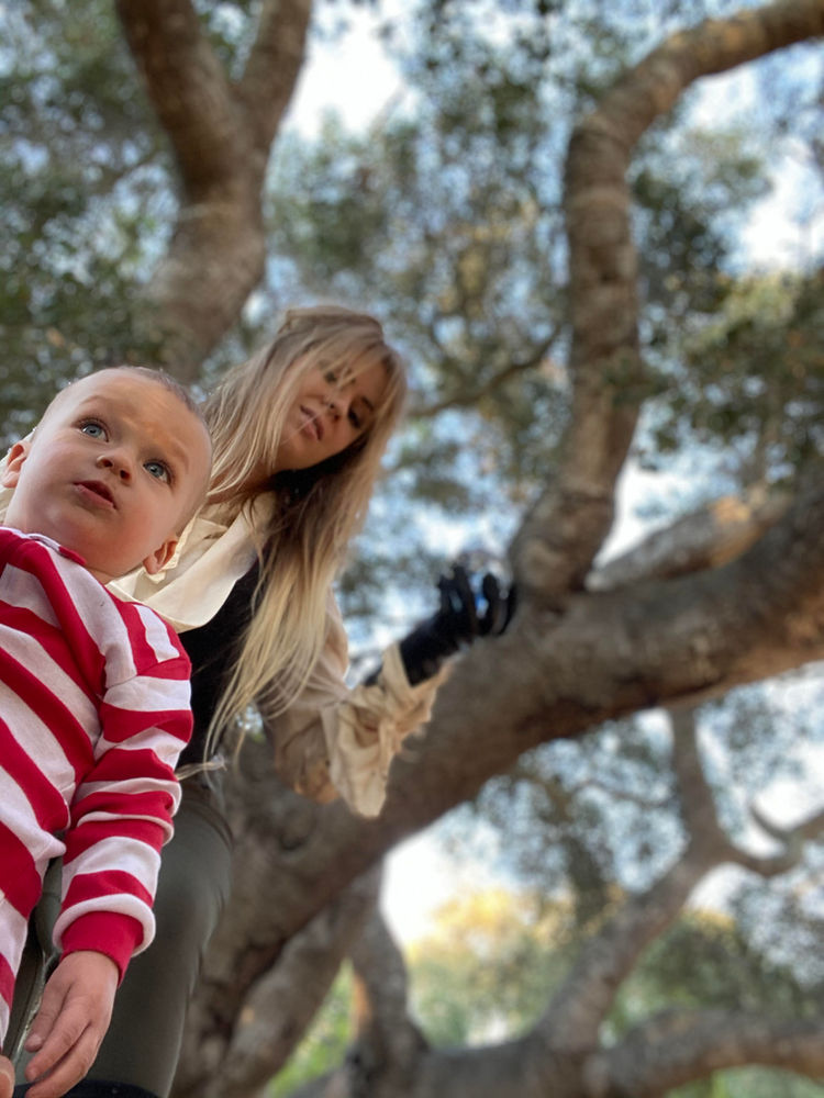Labyrinth, Jareth and baby Toby cosplay (Quarantine Halloween)