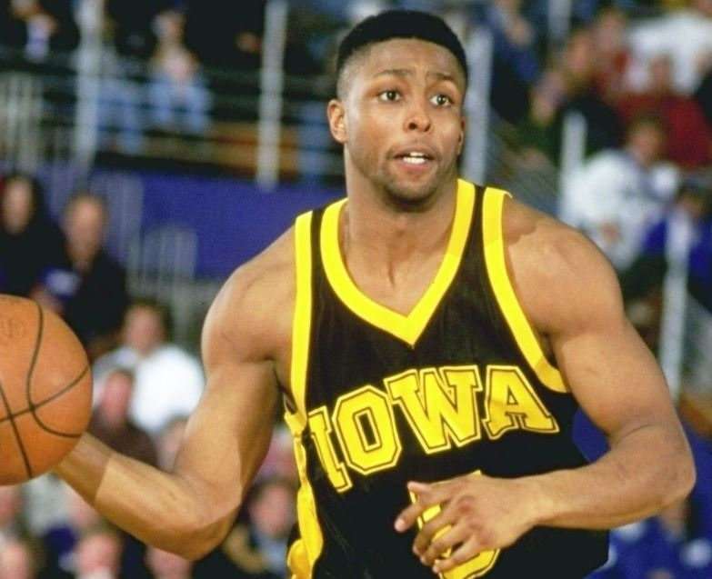 Iowa History Daily: March 8 - Andre Woolridge Bests Big 10