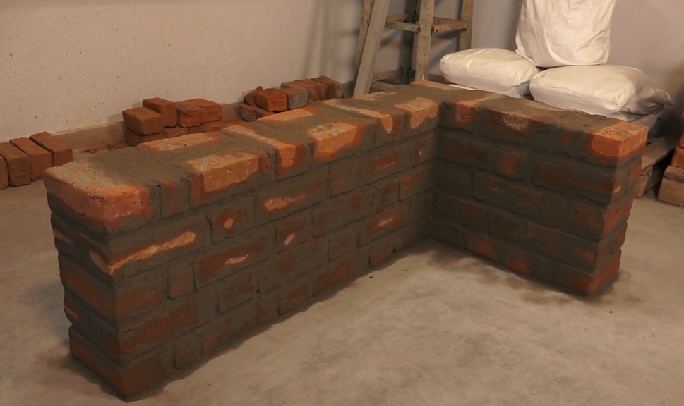 Brick Installation: How to Choose the Best Tile Pattern Layout