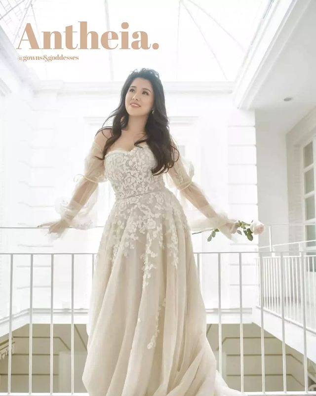 ANTHEIA w/ Niamh sleeves | My Site