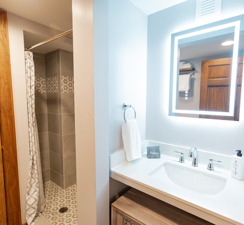 ROOMS | LovillHouseInn