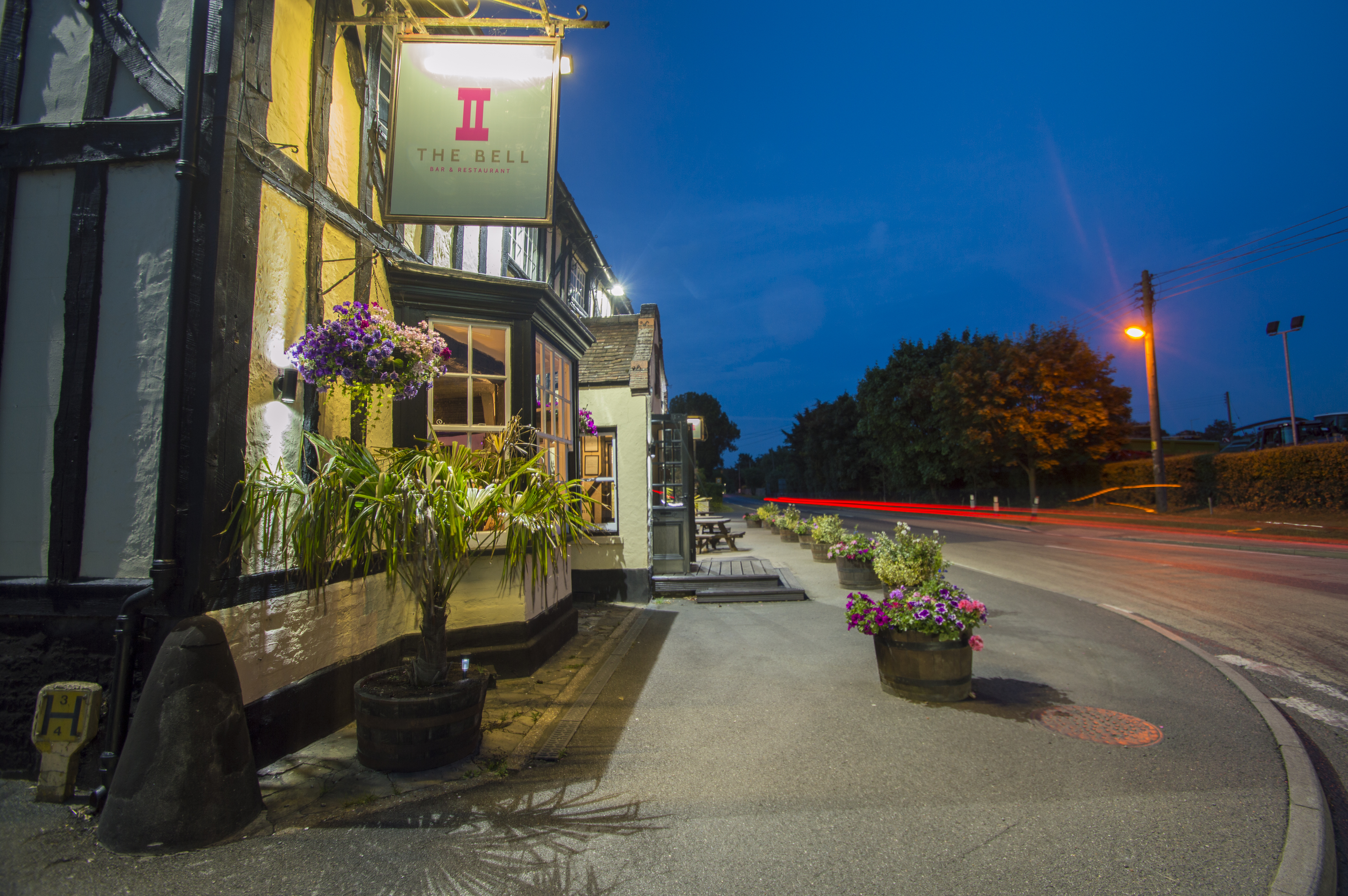 The Bell Inn, Kennett - Home