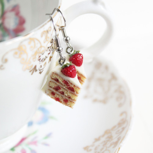Maive Ferrando | Miniature Food Jewellery & Illustrated Clay Houses