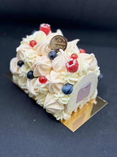 BÛCHE GLACÉE VACHERIN FRUITS ROUGES | Les gourmandises