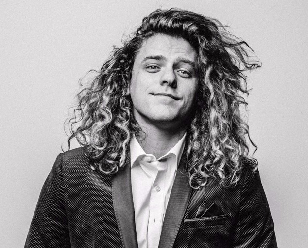 Grant Busé | Musical Comedian | London