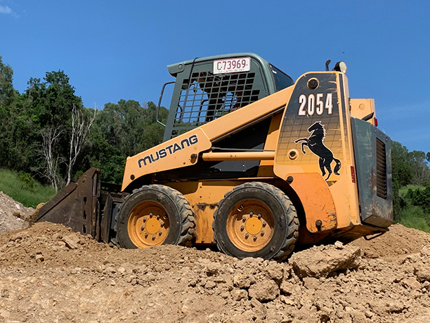 MUSTANG SKID STEER LOADERS