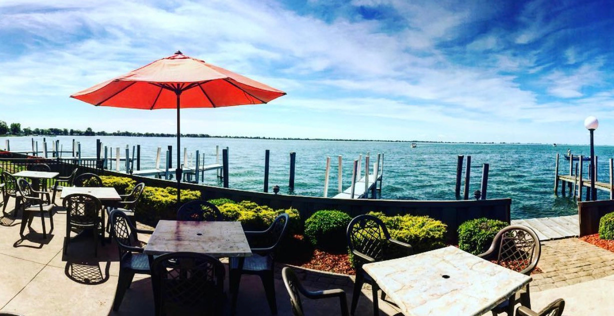 Waterfront Grill And Bar | Bobby Mac's Bayside | Michigan