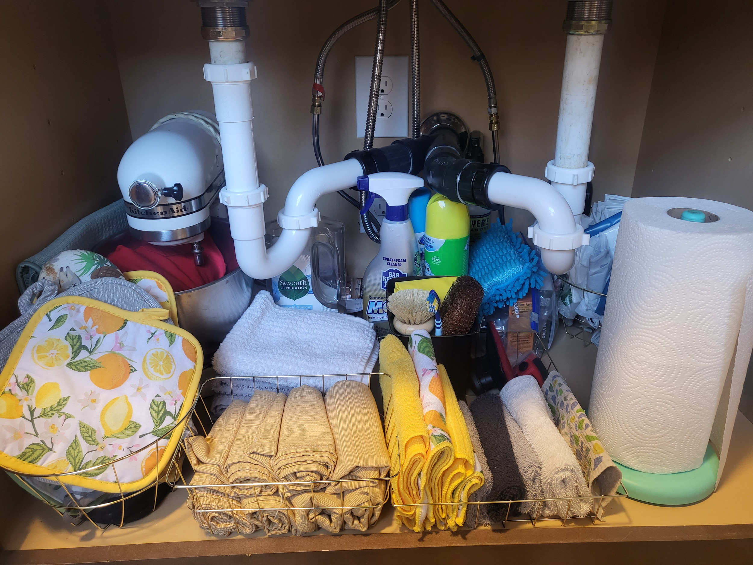 5 Tips to Reduce Your Paper Towel Use (and Save You Money)!