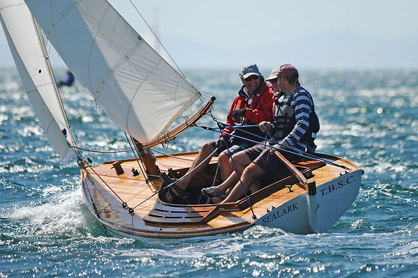 Seabird Association | Classic wooden sailing dinghy