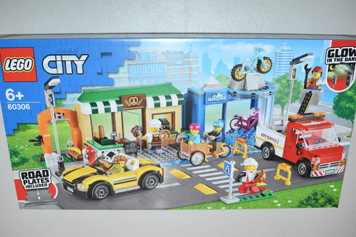 LEGO City 60306 Community Shopping Strip | Toy Harmony