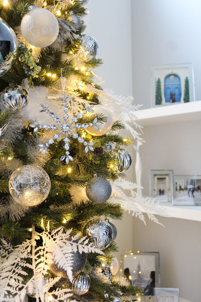 Elegant Modern Christmas Home Tour