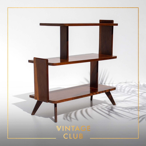 Retro Bookshelf | vintageclub