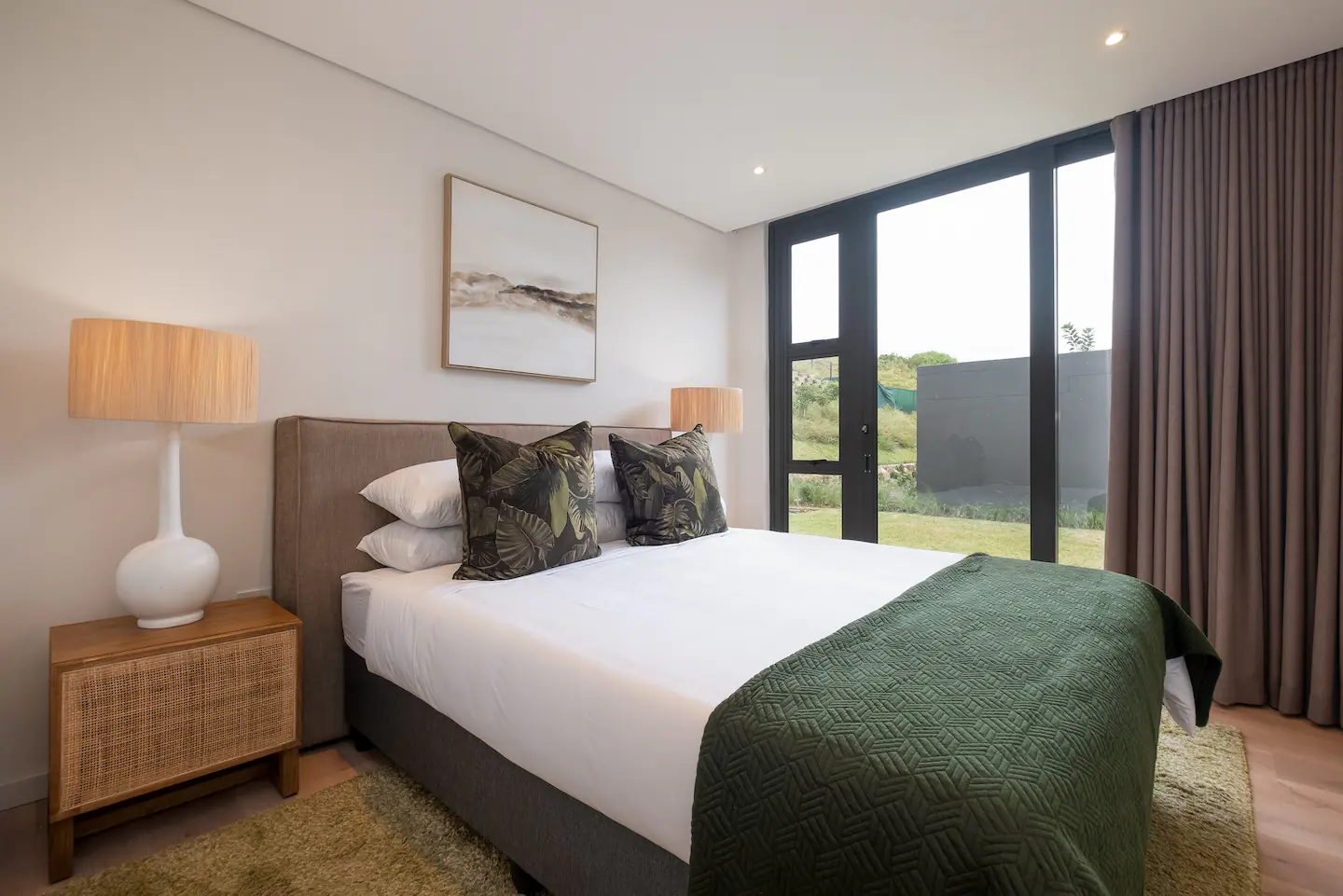 SHEFFIELD BEACH II 8PAX | Travel Diaries RSA