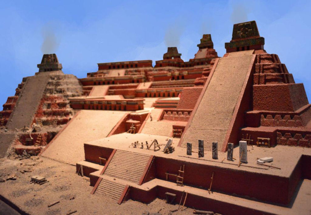 The Classic Maya Collapse: an interpretation from modernity