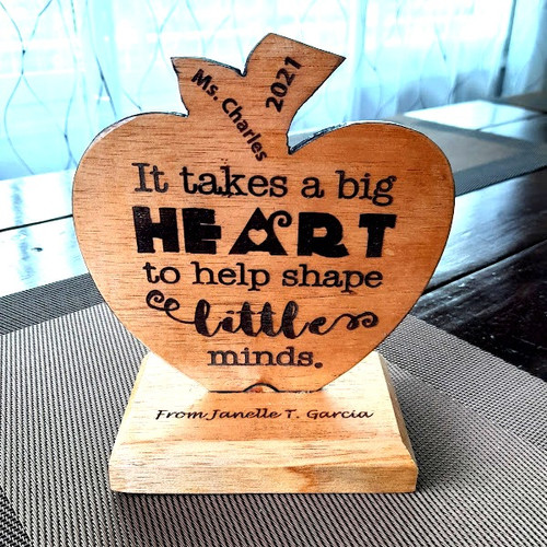 Teacher's Apple Plaque | Personalize It Gifts