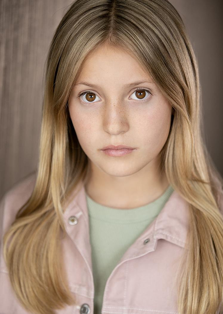 CHLOE B | Collier Talent Agency