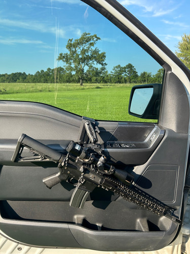 AIM UNIVERSAL DOOR MOUNT | Cross Bar Company
