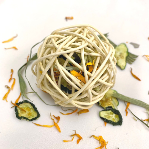 Cucumber Herb Willow Ball | Taffy's