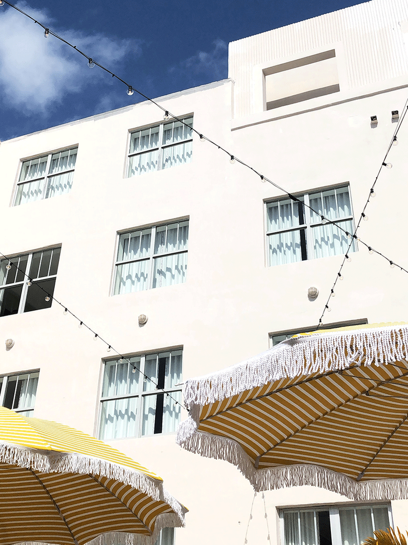 Limonada Bar + Brunch | South Beach Sports Bar & Brunch