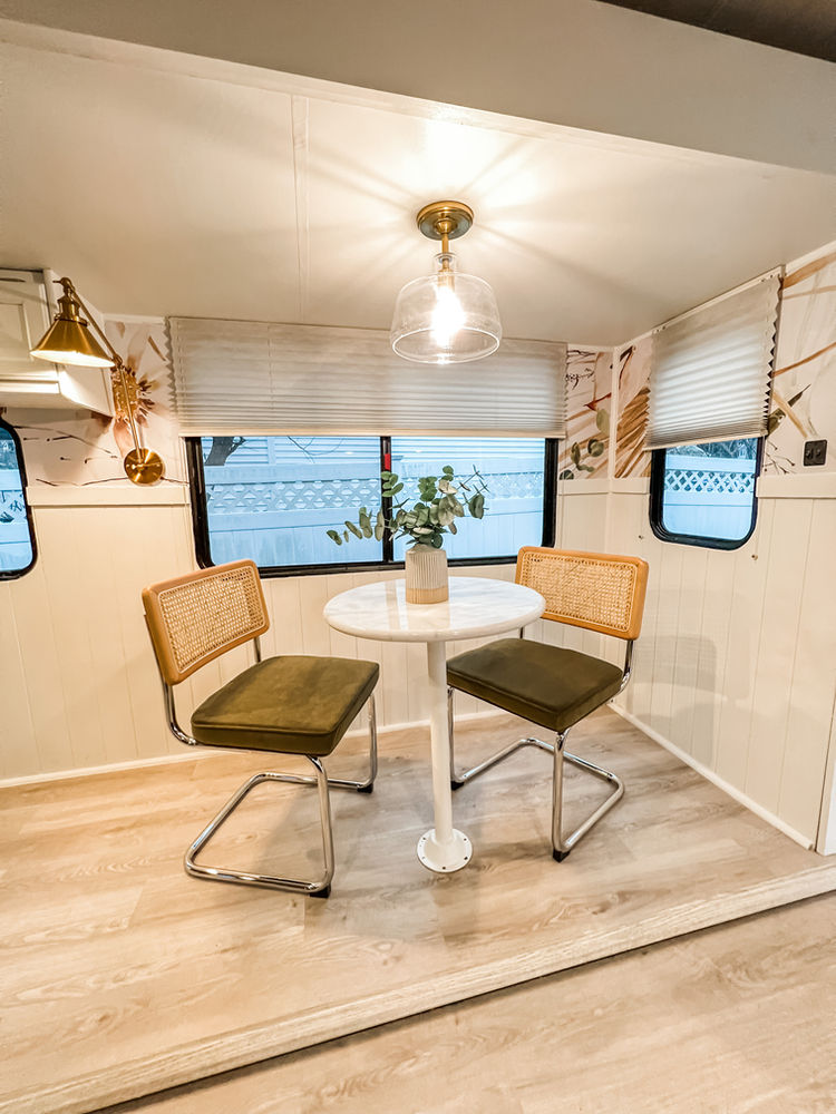 Heartland Wilderness RV Dining Space