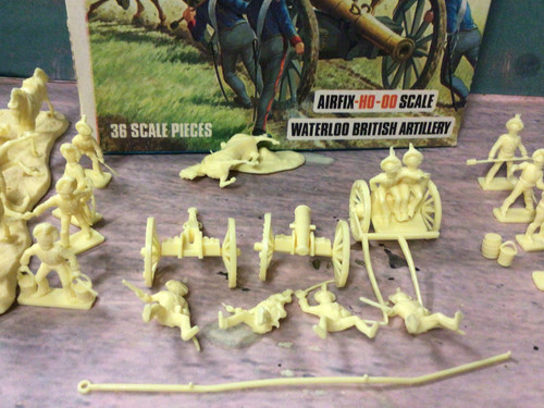 Blue Box Airfix Set 01746-2 Waterloo British Artillery 36 Pieces Boxed ...