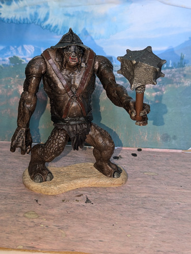 NLP INC. Lord of the Rings 2004 Giant Troll Figure | My Hobby Collectable