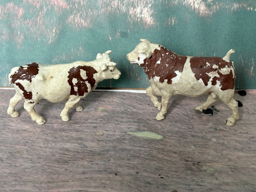 Britains Ltd Early Farm Animals Made in England Hereford Bull and Cow ...
