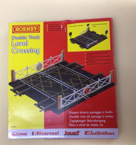 Hornby R636 Double Track Level Crossing With Gates Or Barriers | My ...