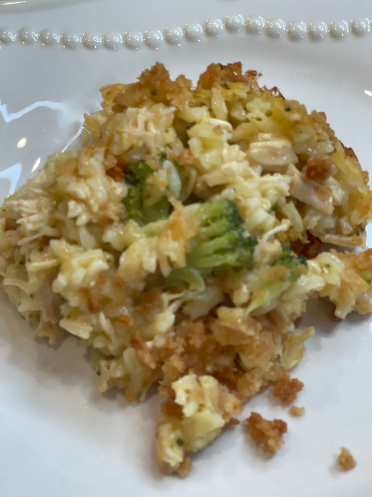 BROCCOLI CHEESE CHICKEN CASSEROLE