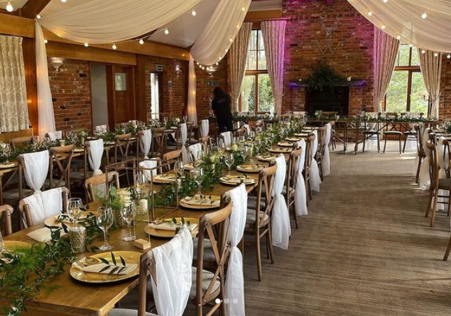WESTERHAM GOLF CLUB WEDDING DECORATION | BOWS HIRE