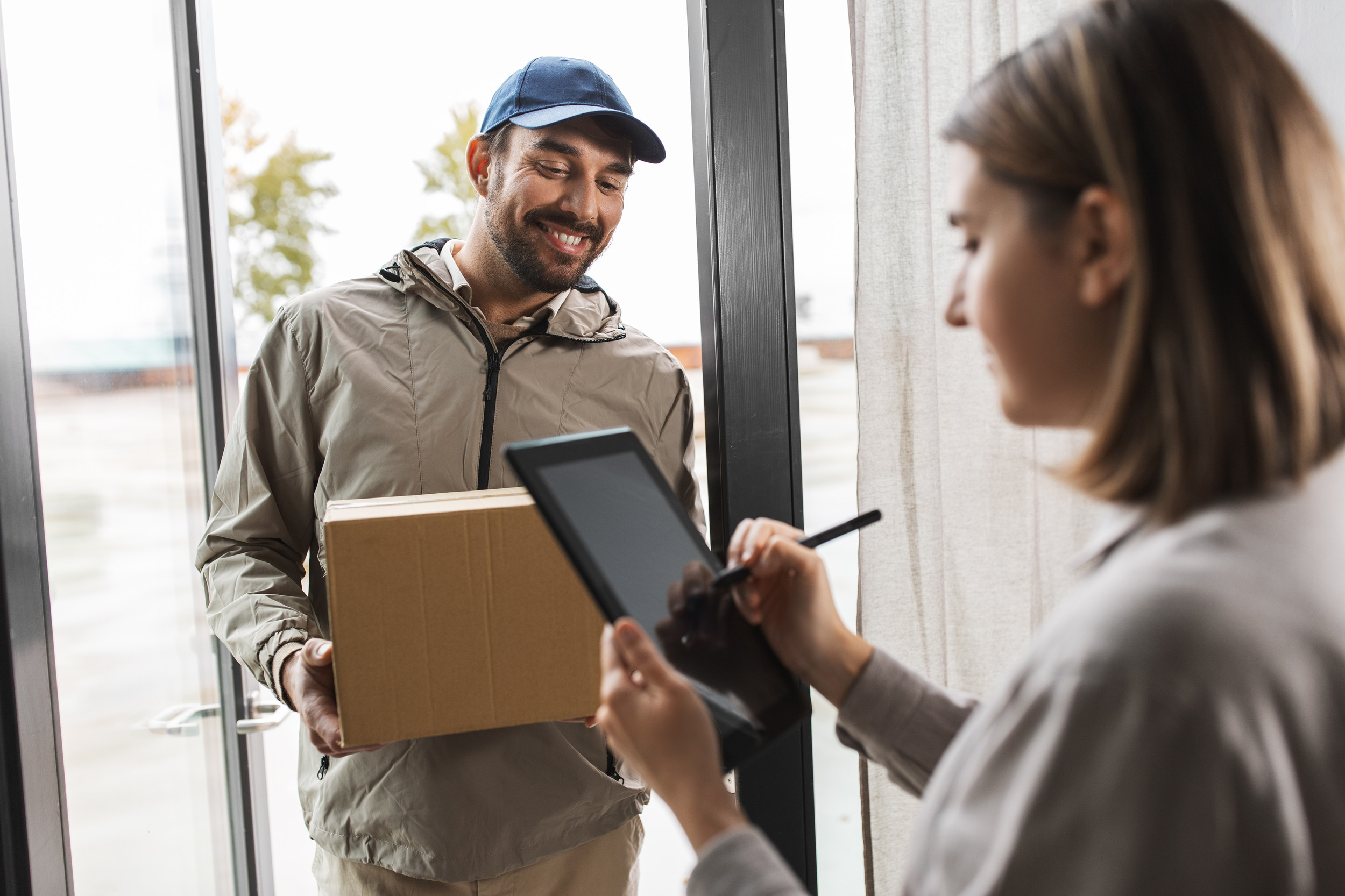 5 Delivery Management Must-Haves for Online Stores to Crush the Competition