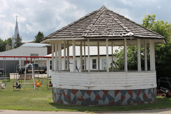 A grand history of bandstands