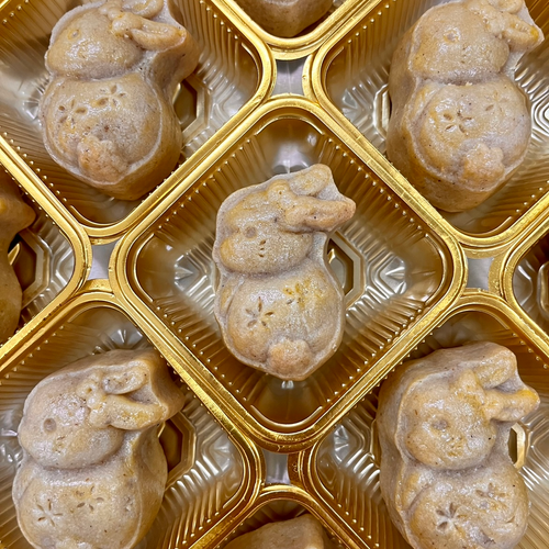 Lotus Yam Mooncake with Pumpkin (南瓜莲芋) - 4pcs set | Goodness Eats