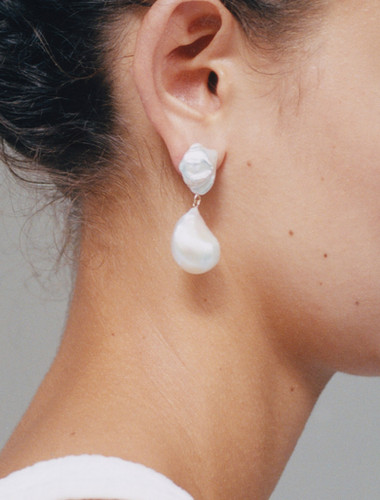 Imperfect pearl drop | YAN JIANG STUDIO