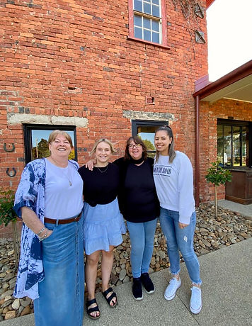 Meals & Drinks - Colbinabbin Country Hotel | Colbinabbin