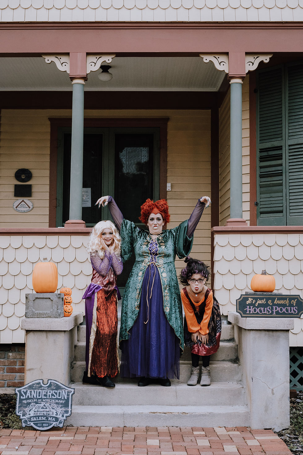 Hocus Pocus Mother and Daughter Photoshoot