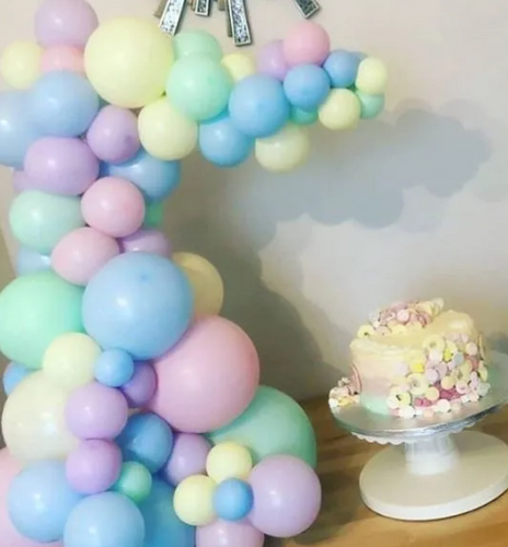 Cake Arch Customisable Colours | Balloon Guys