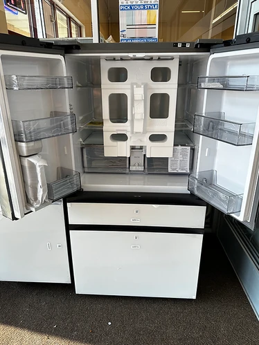 Bespoke 4-Door French Door Refrigerator (23 cu. ft.) with AutoFill ...