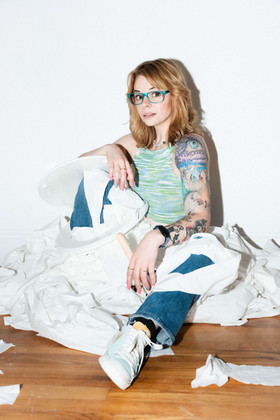 Gallery | Liz Derr Comedian