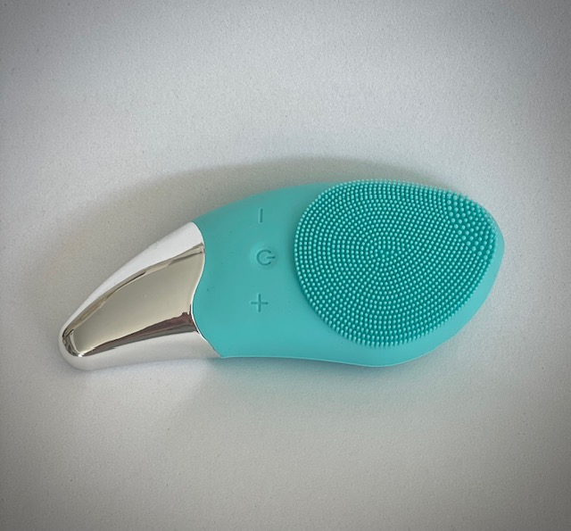 Facial Scrubber | Renew Skin