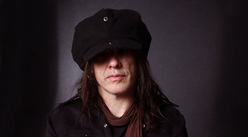 CURRENT DICTATORS SINGER/GUITARIST AND RADIO PERSONALITY KEITH ROTH ...