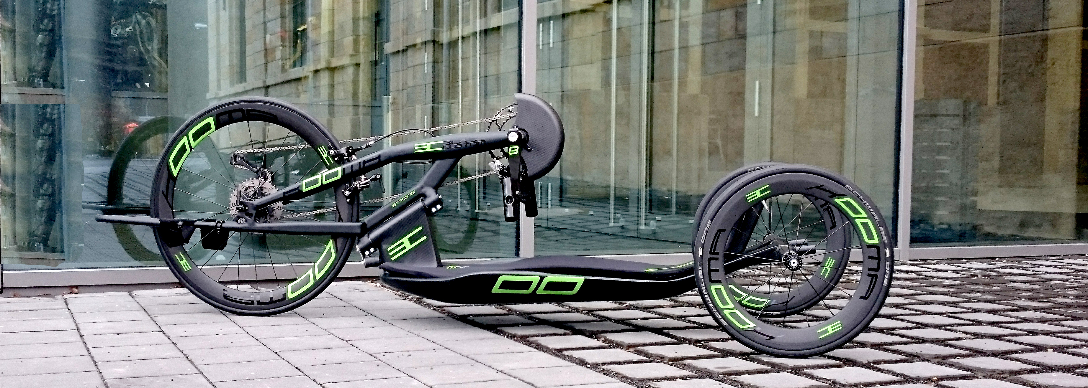 Blade Custom, carbon handbike Kooma