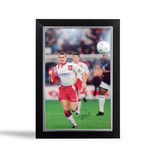 Ian Durrant 'Hot Pursuit' Black Frame | 5 Star Events Ltd