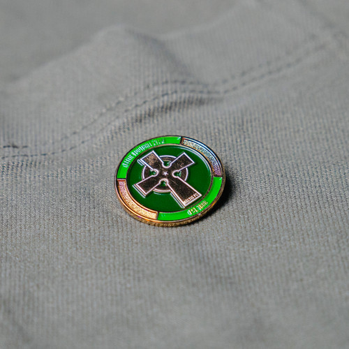 The Official Celtic F.C. Celtic Cross Pin Badge | Zenith Coins