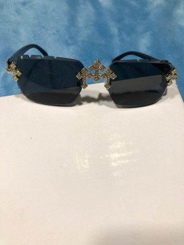 3 cross diamond sunglasses | Swagga Spot