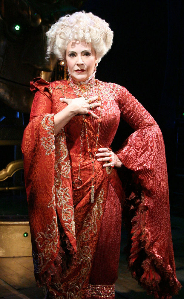 Conversations...with actor, Harriet Thorpe.