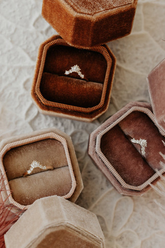 14K Solid Gold & Diamond Tracer Band | The Karat Store