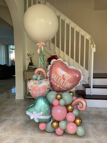 My Sweet Valentine Balloon Bouquet | DecorbyHeidy
