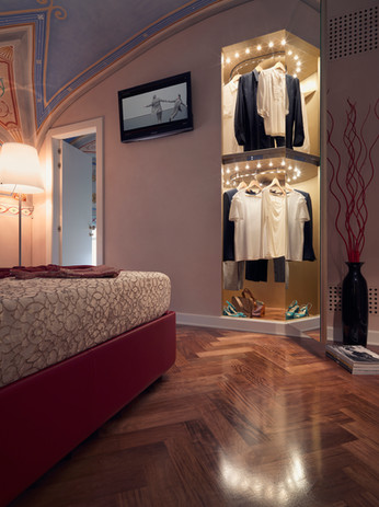 Elegant Automated Wardrobe System | Metalprogretti UK